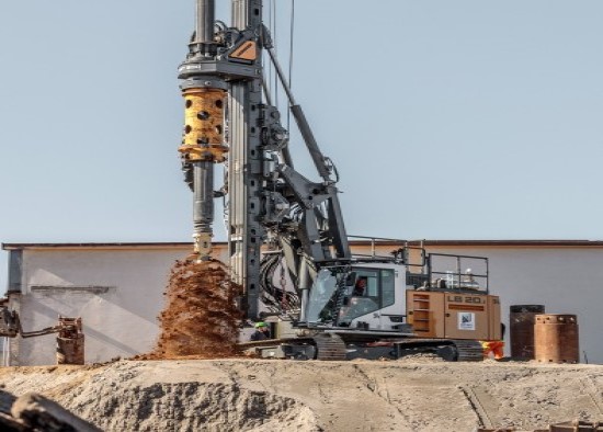 Drilling method for cast-in-place concrete piles