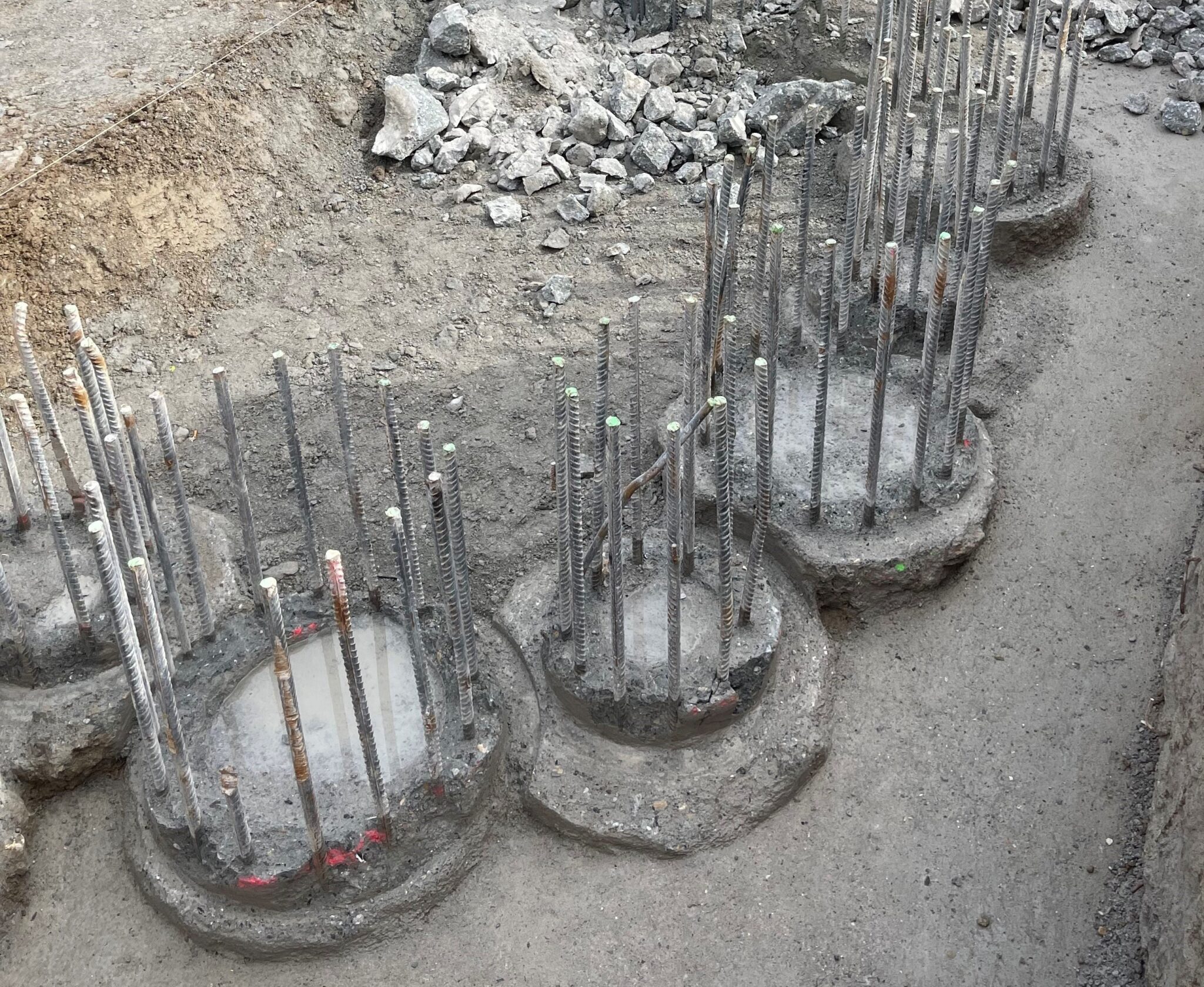 Pile breaking of secant pile walls | the experts Brextor