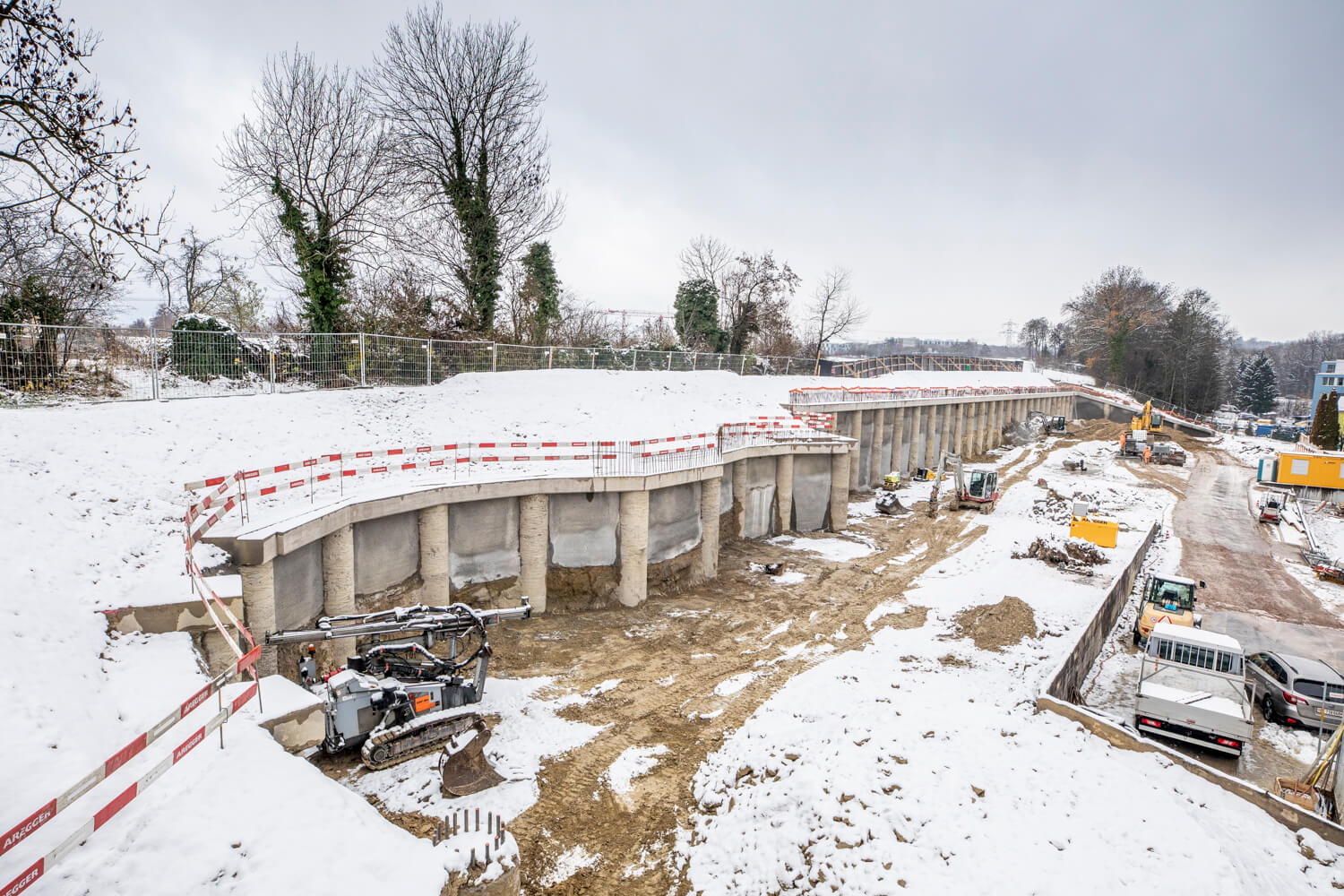 pile breaking of a contiguous pile wall | with experts Brextor